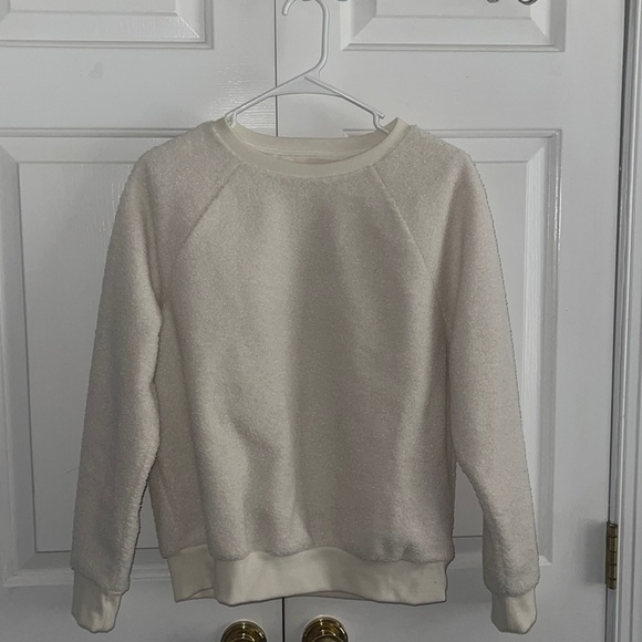 Universal Thread | Sweaters | Universal Thread Fleece Pullover | Poshmark